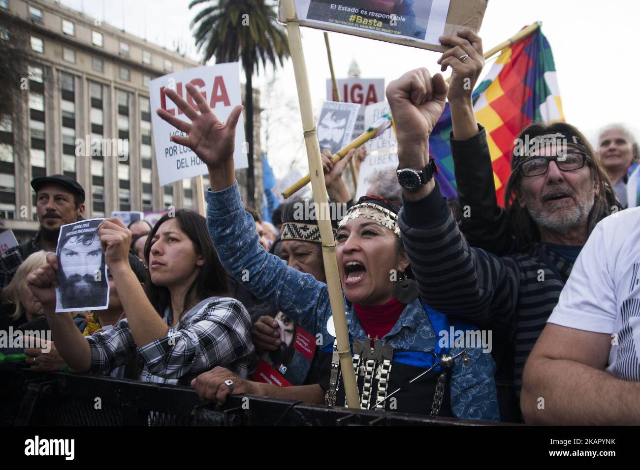 On September 1, more than 200 thousand people demonstrated in Plaza de ...