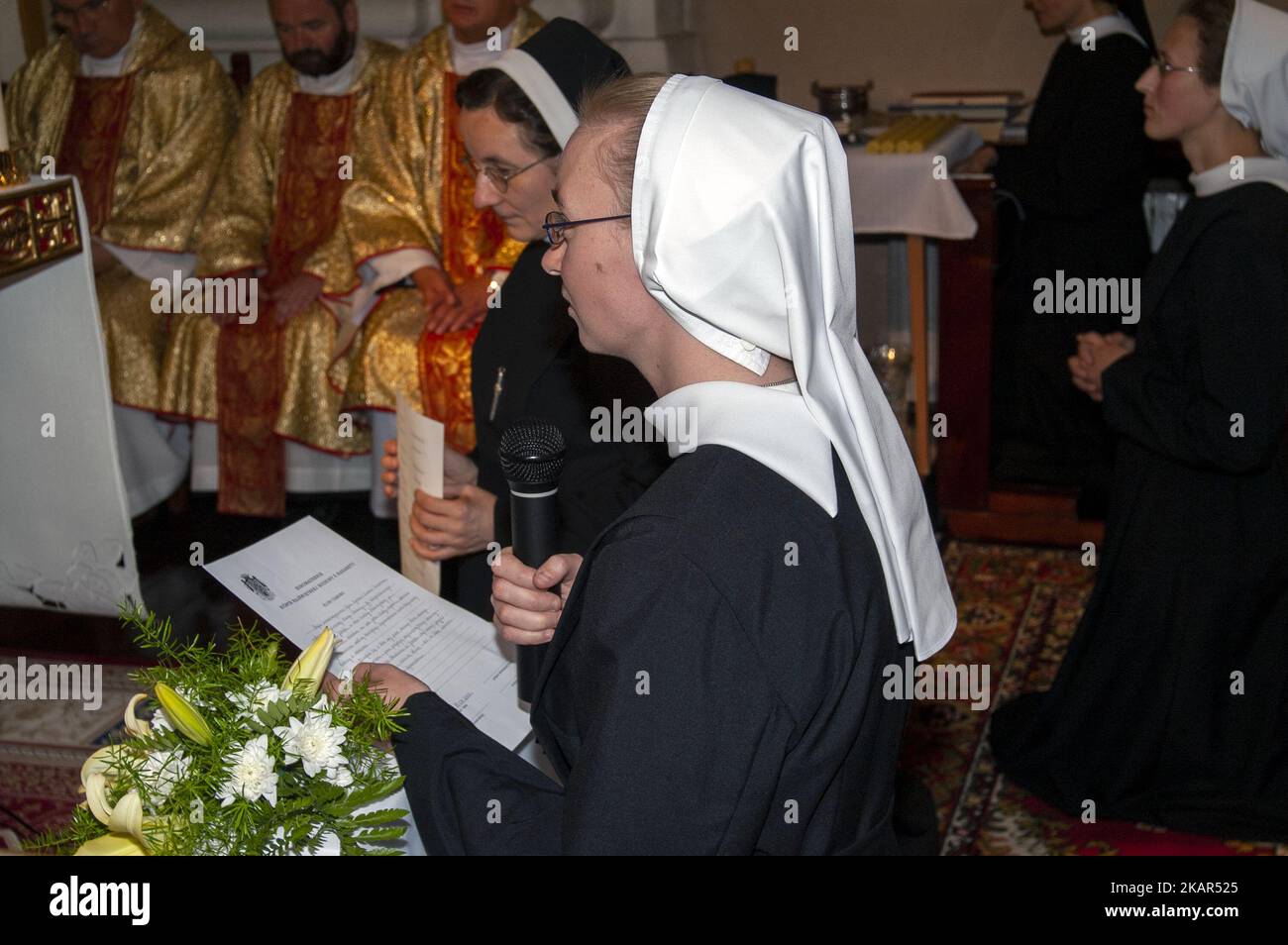 Keuschheit armut gehorsam hi-res stock photography and images - Alamy
