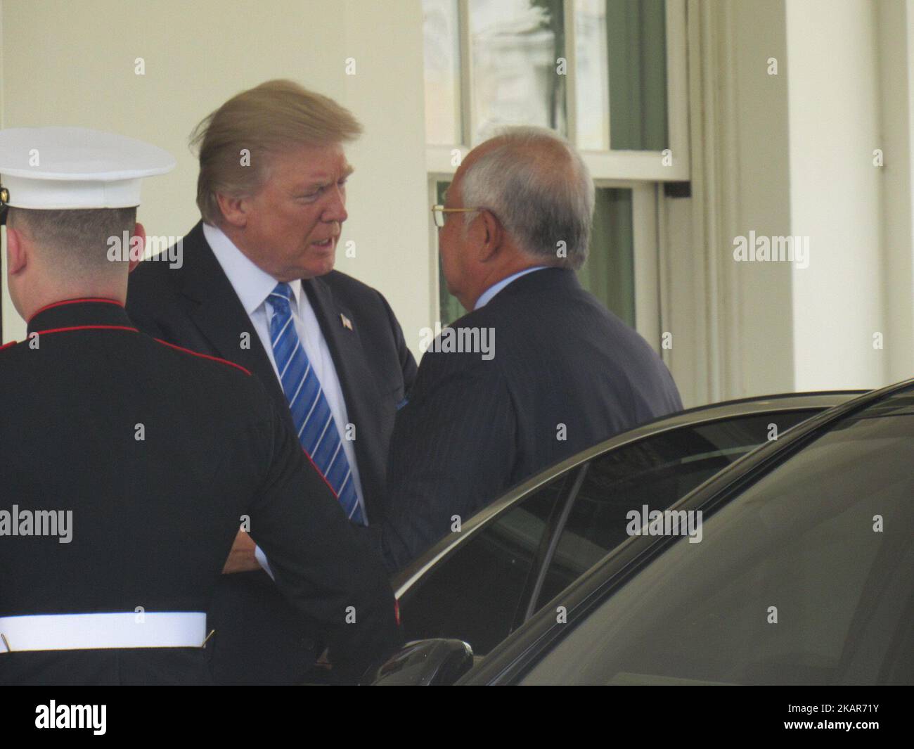 US President Donald J. Trump welcomes Prime Minister Najib Abdul Razak ...