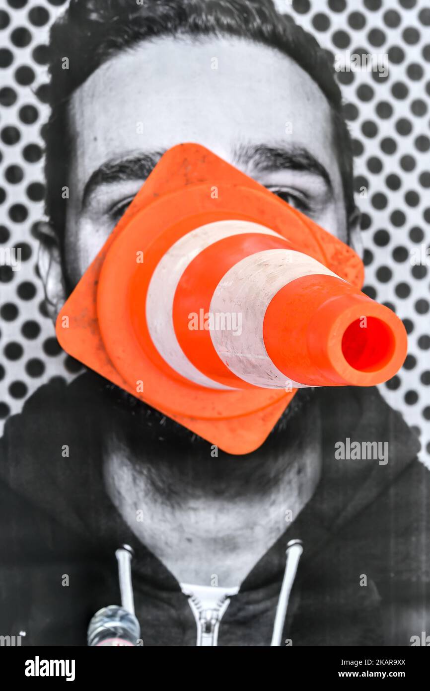 Paris street art jr hi-res stock photography and images - Alamy