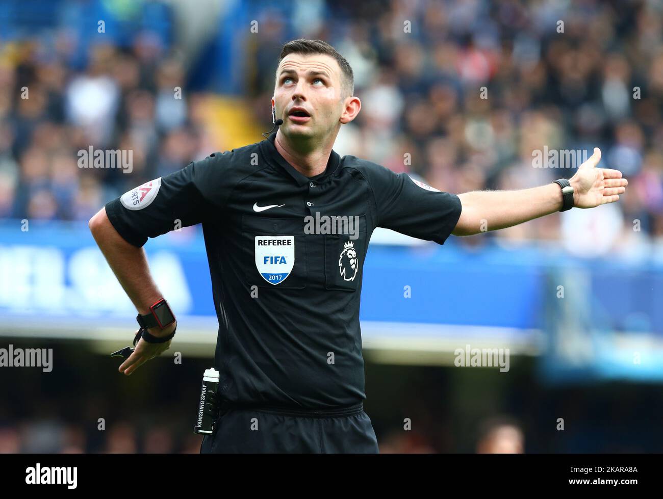 Referee Michael Oliver during the Premier League match between Chelsea ...
