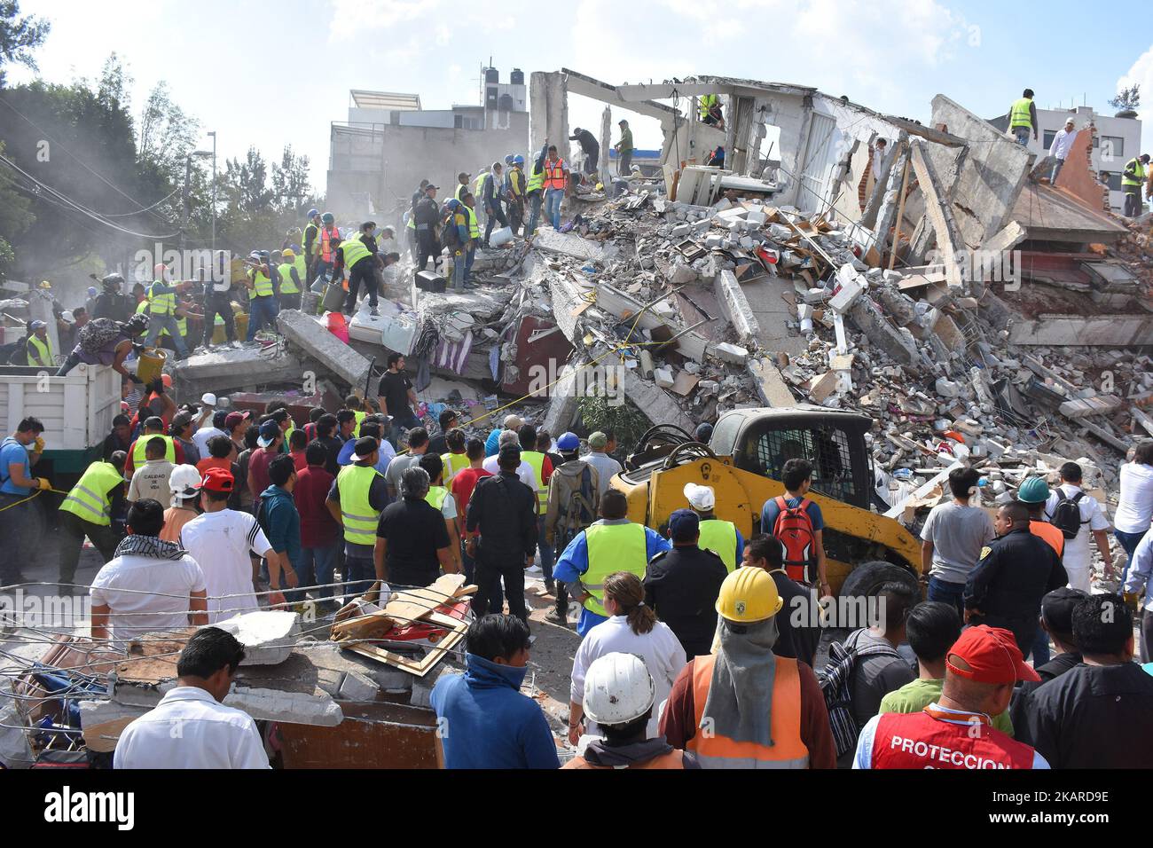 Mexico city earthquake 1985 hi-res stock photography and images - Alamy