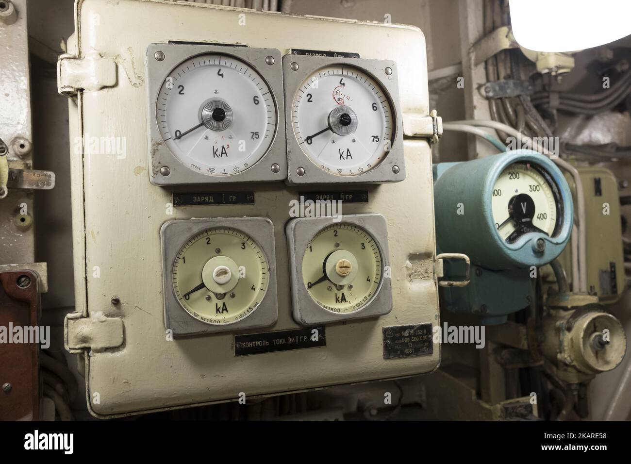 The submarine U-434 left the Russian shipyards in 1976. It was built in ...