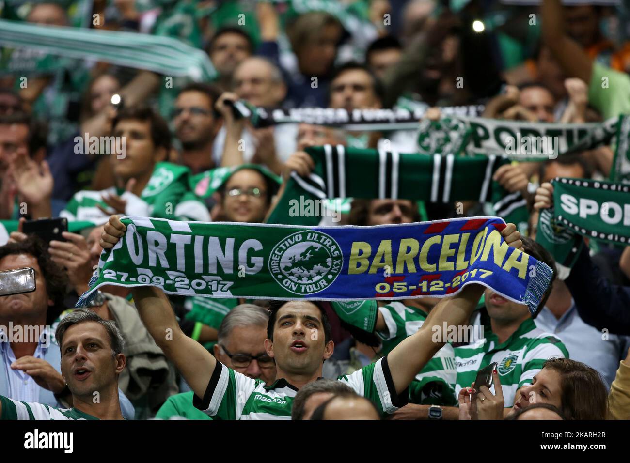 Uefa barcelona vs sporting group hi-res stock photography and images ...