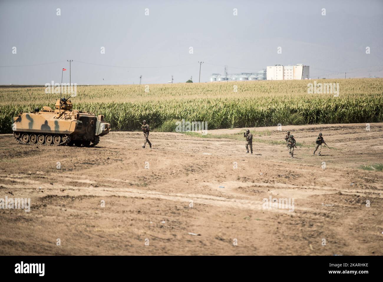 Turkish and Iraqi armament a joint military exercise on the Turkish ...