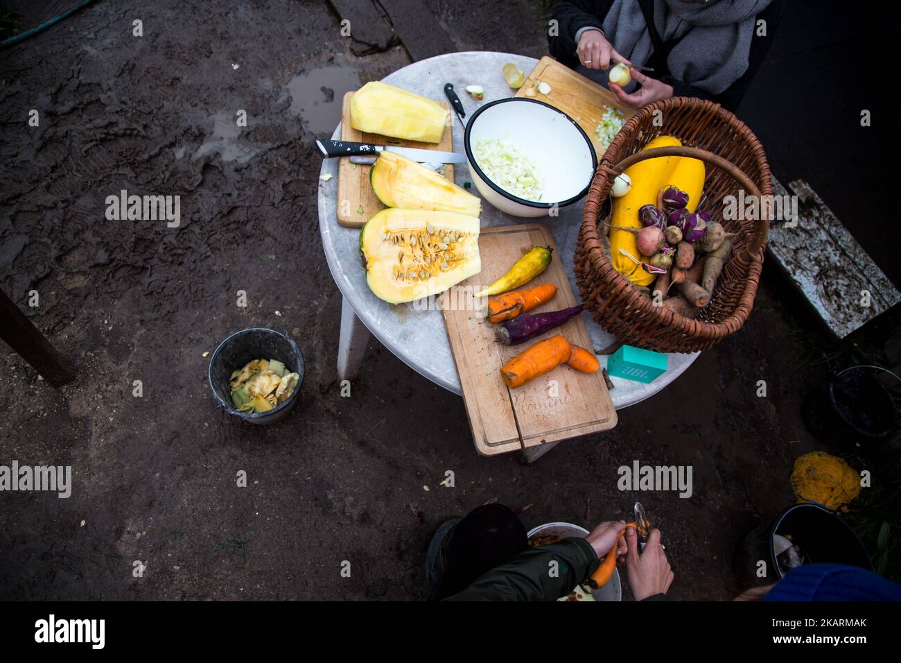 Logging camp cook hi-res stock photography and images - Alamy