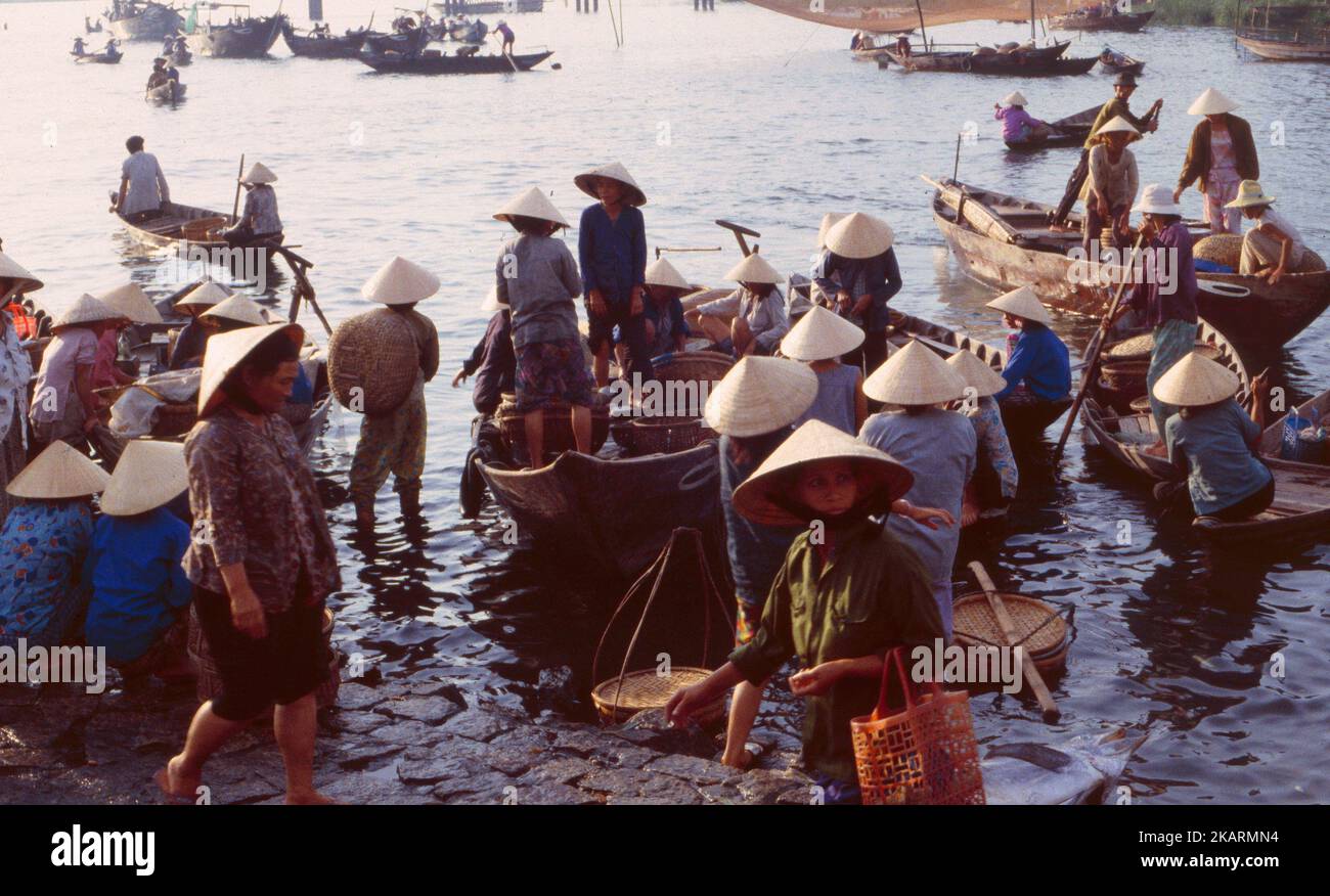 Vietnam: Fisher market in Hoi An Stock Photo - Alamy