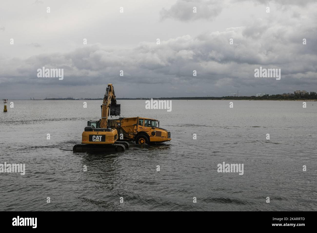 Operation of dredging of Gdansk Bay (Baltic Sea) by the Sopot pier ...