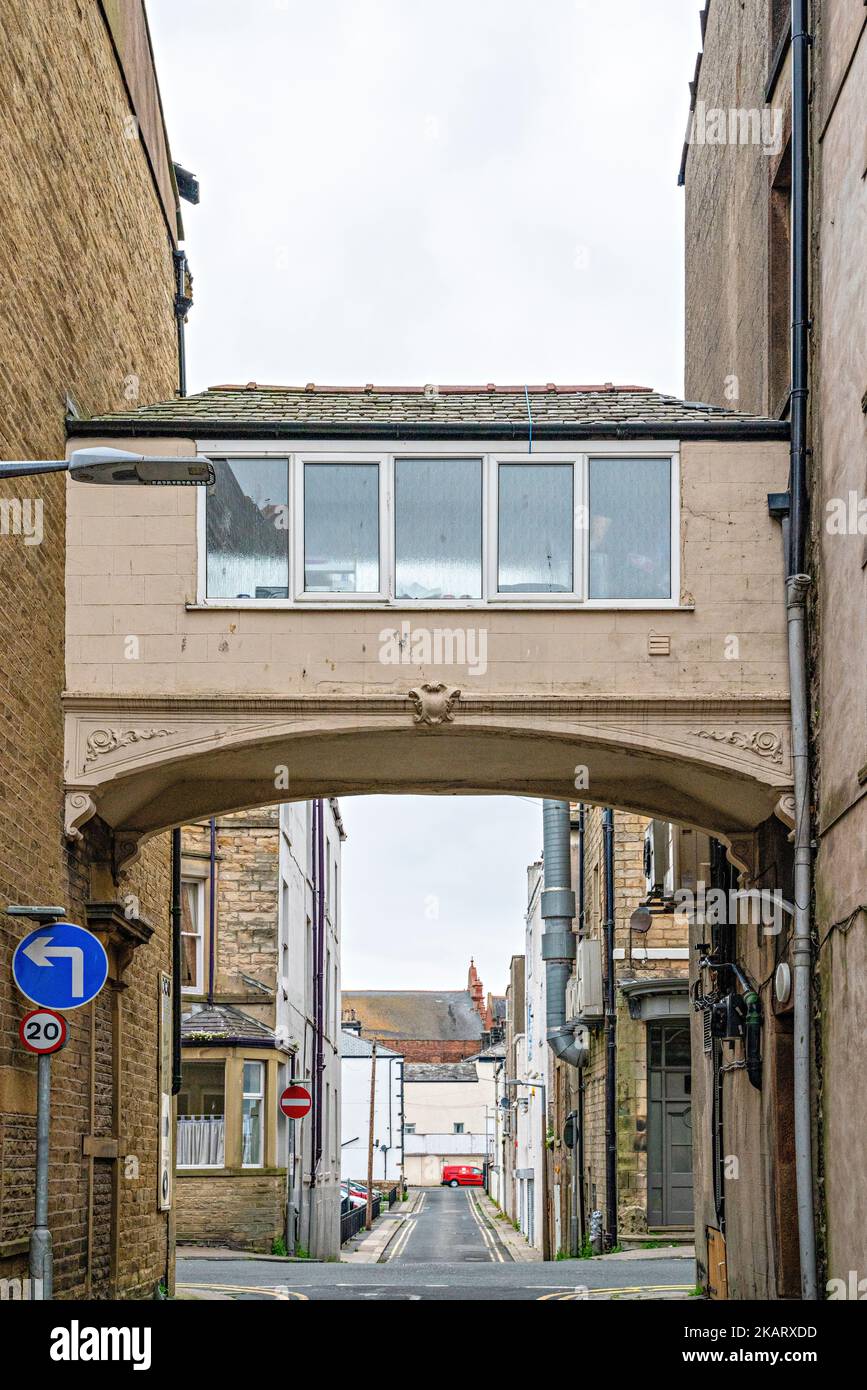 Bridge between two buildings Stock Photo - Alamy Bridge between two buildings Stock Photo - Alamy