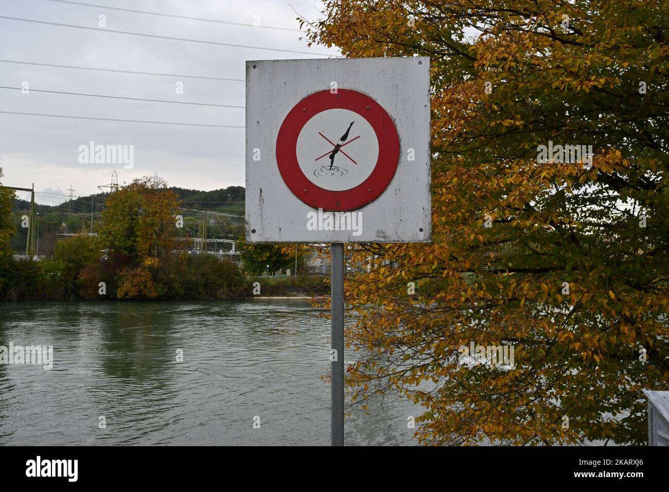 Circle red danger sign with pictogram, no jumping or no diving ...
