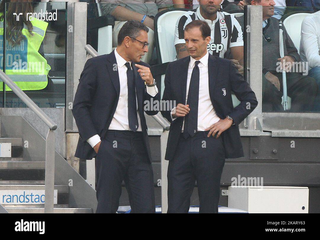 Juventus coach Massimiliano Allegri talks with Juventus assistant coach ...
