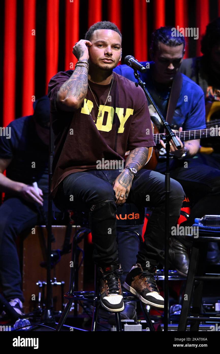 Hollywood FL, USA. 02nd Nov, 2022. Kane Brown performs during Audacy's ...