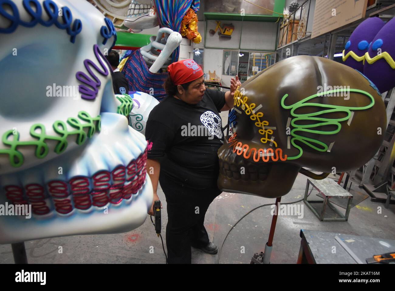 James bond in spectre day of the dead hi-res stock photography and ...