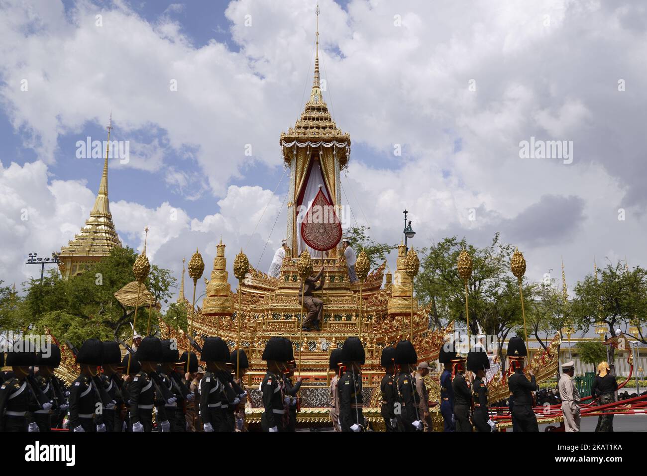 Officers of the Thai army and royal officials participate in a training ...