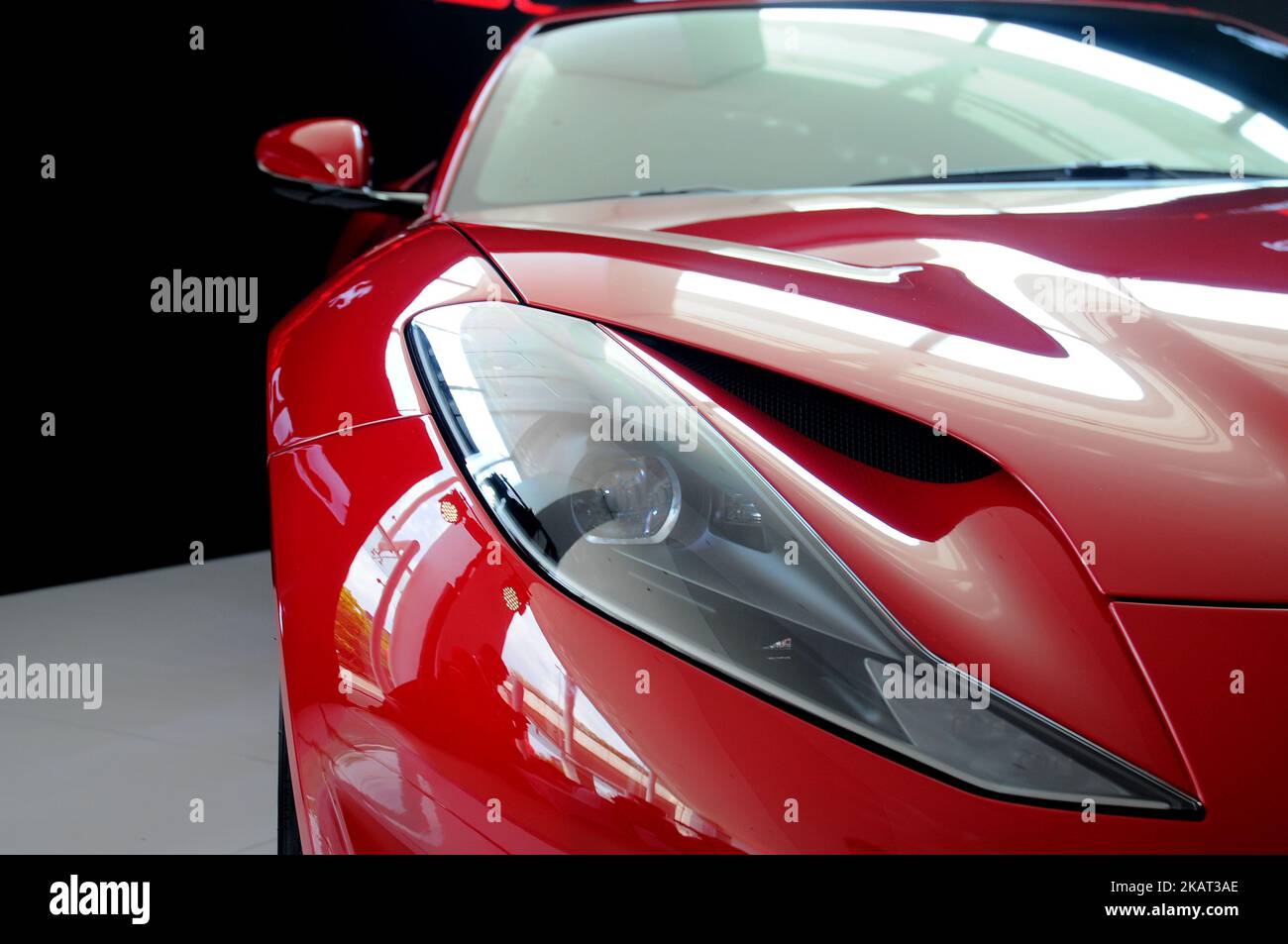 Ferrari Jakarta introduces the strongest and fastest Ferrari, 812 ...