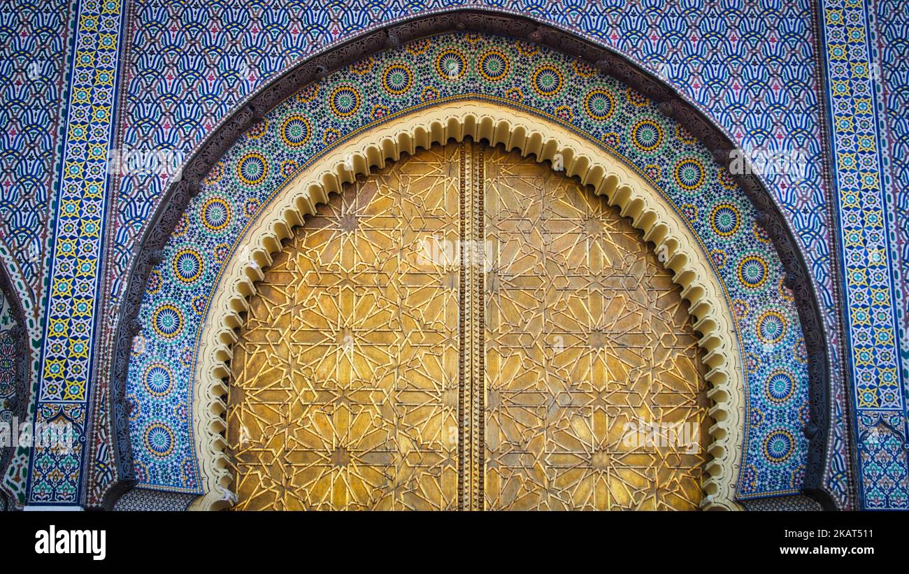 Fez royal palace dar al hi-res stock photography and images - Alamy