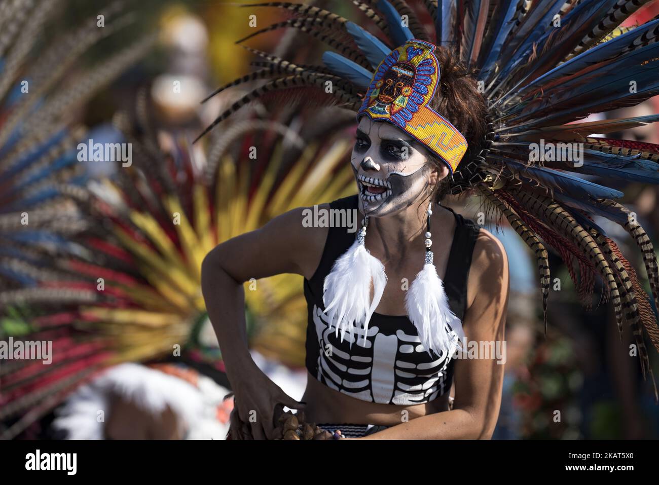 Dancer during a Dia de los Muertos (Day of the Dead) celebration at the ...