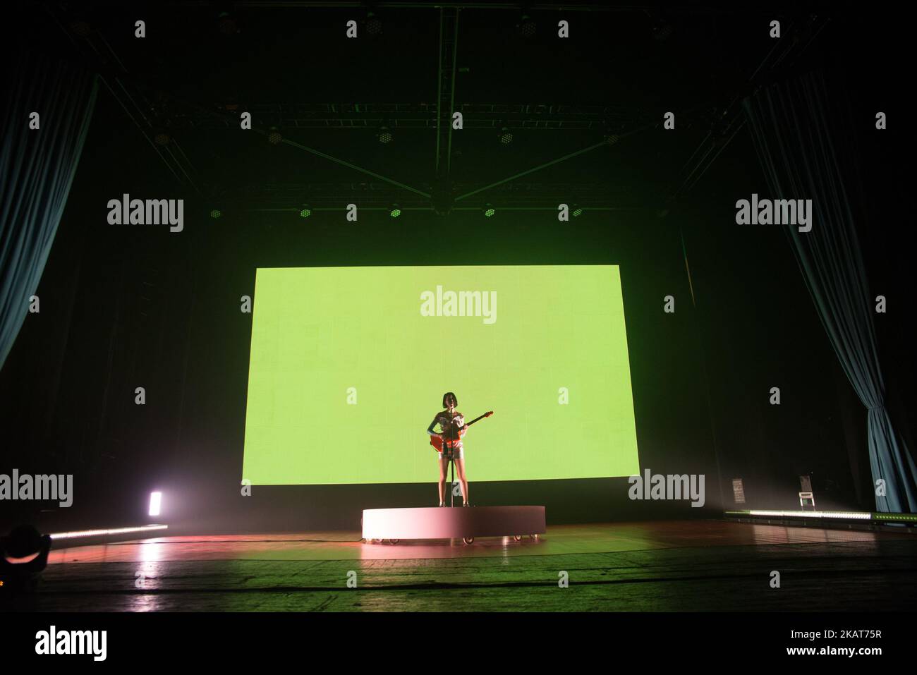 1982 celebrities hi-res stock photography and images - Alamy