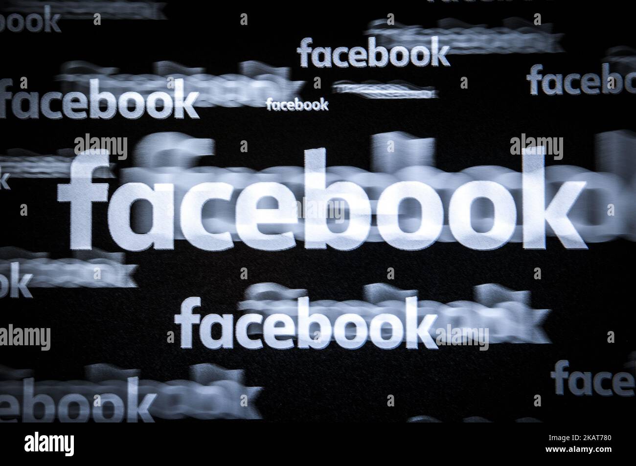 Google facebook logos hi-res stock photography and images - Alamy