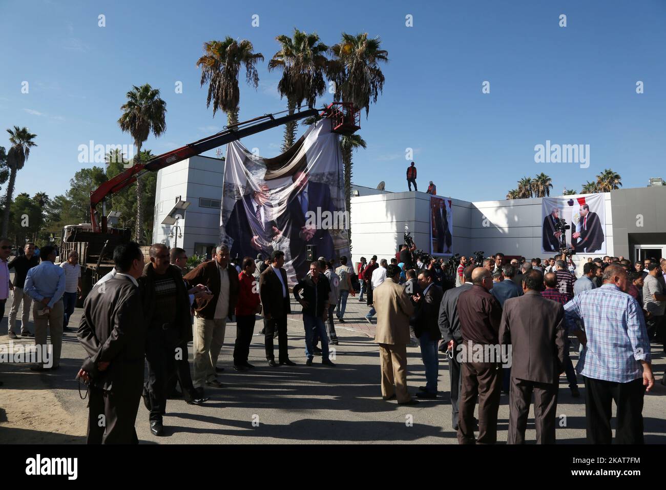 Portraits of Egyptian President Abdel Fattah al-Sisi and Palestinian ...