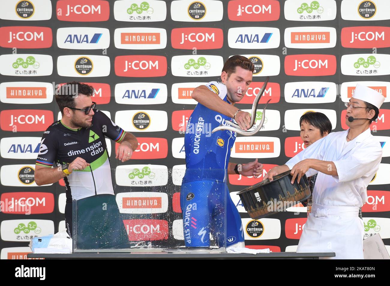 (Left-Right) Mark Cavendish (Dimension Data) and Fabio SABATINI (Quick ...