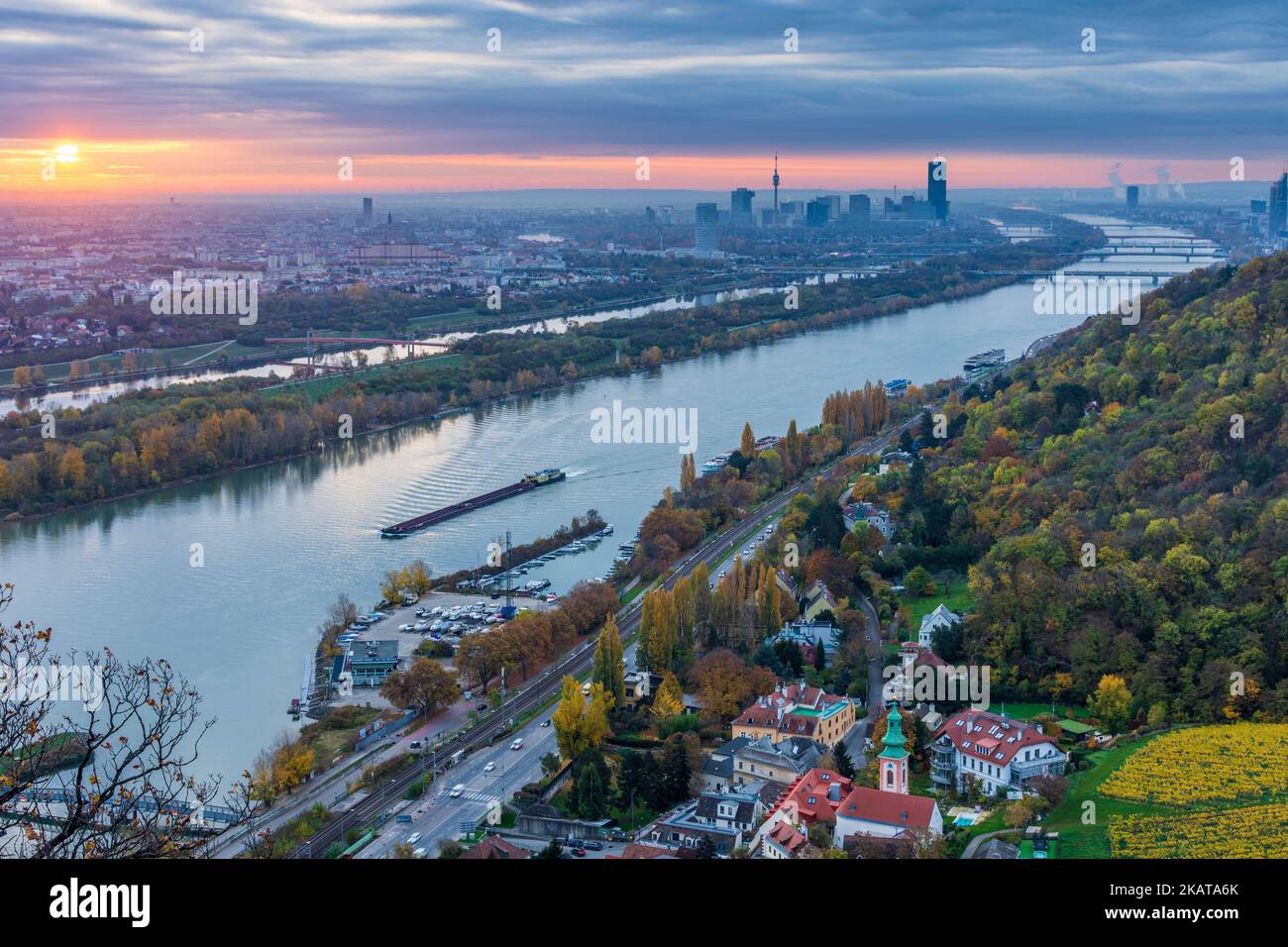 Wien, Vienna: sunrise at Vienna, vineyards, river Donau (Danube) and ...