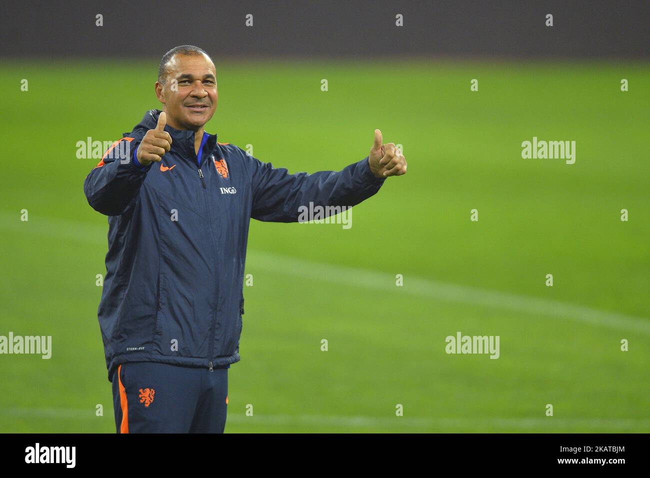 Football ruud gullit hi-res stock photography and images - Alamy