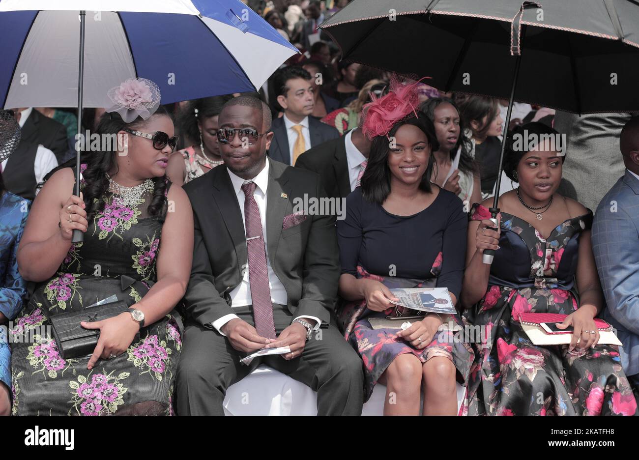 Full capacity crowd hi-res stock photography and images - Alamy