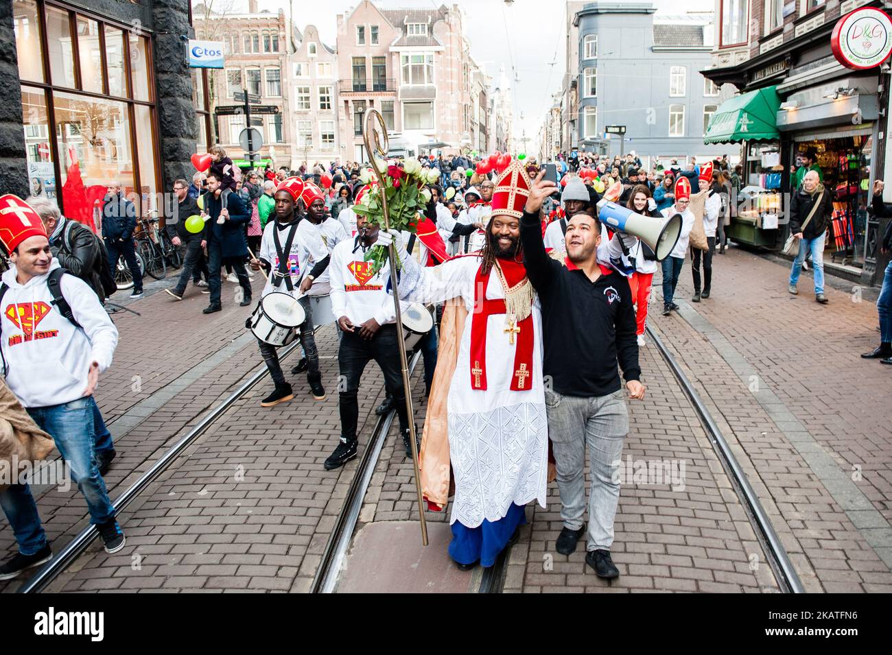 Sinterklaas entry in amsterdam hi-res stock photography and images - Alamy