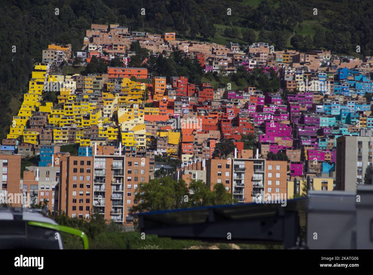 A panoramic view of the macro mural inaugurated by the mayor of Bogotá ...