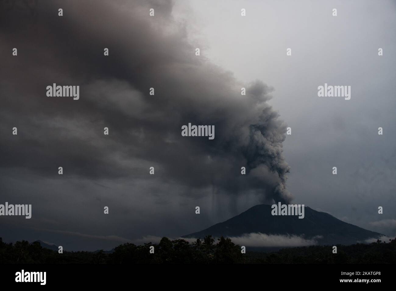 The morning of Mount Agung eruption was seen at Muncan Village on 28 ...