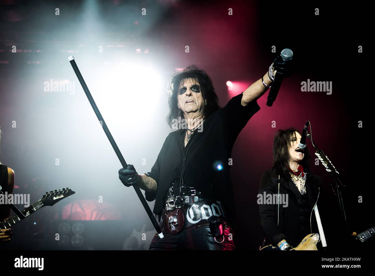 Hard rock singer hi-res stock photography and images - Alamy