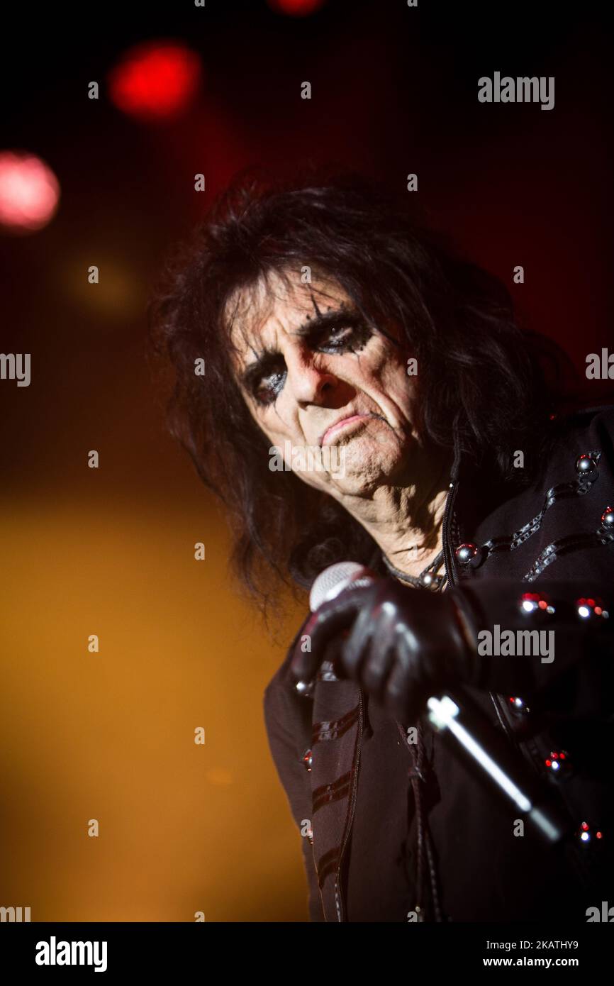Vincent damon furnier photo hi-res stock photography and images - Alamy