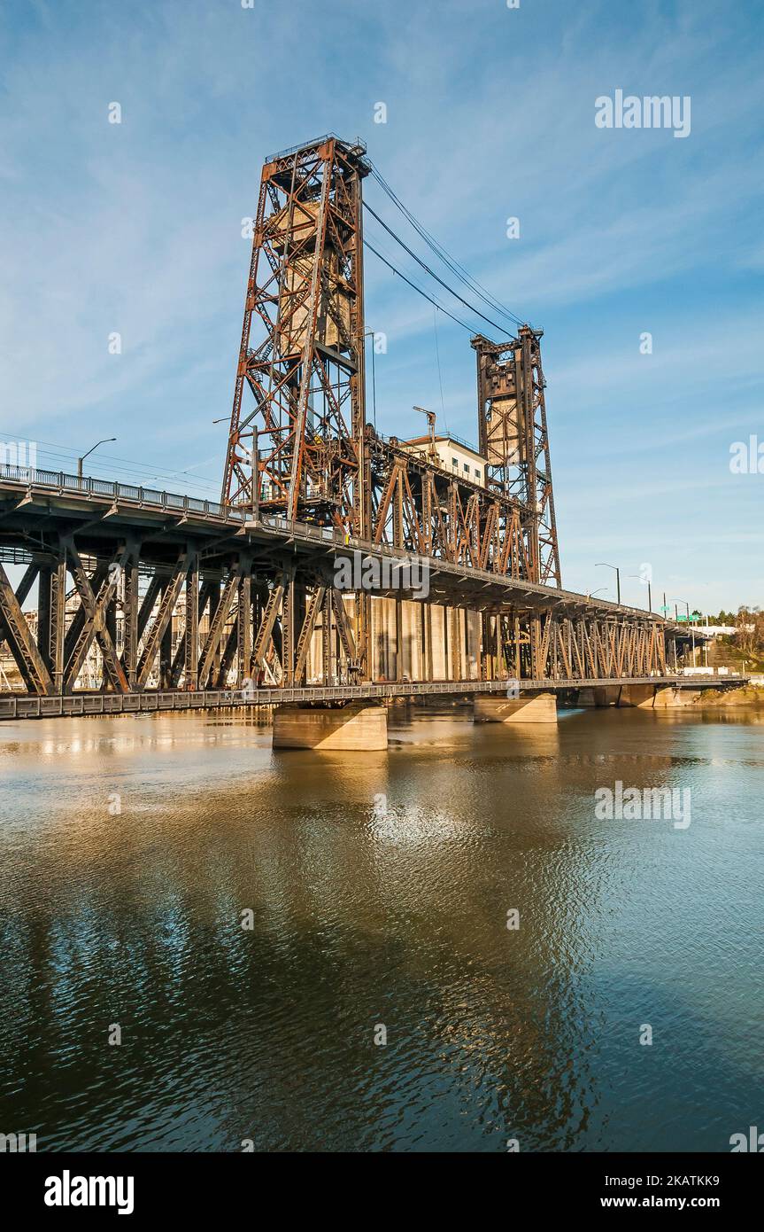 The "Steel Bridge" as viewed from the south from the riverfront walkway ...