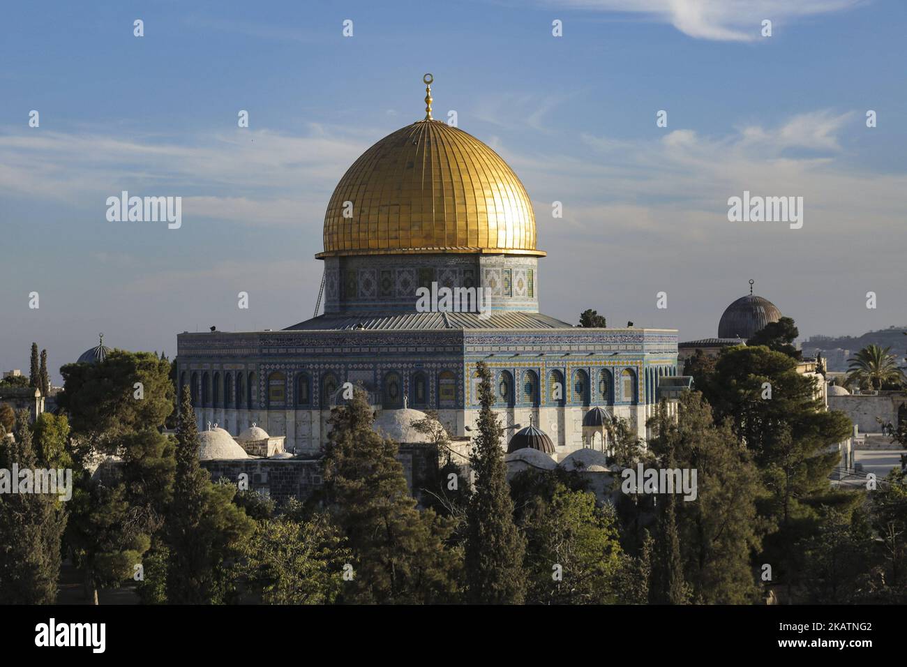 Various daily life and landscape images of the old city of Jerusalem ...