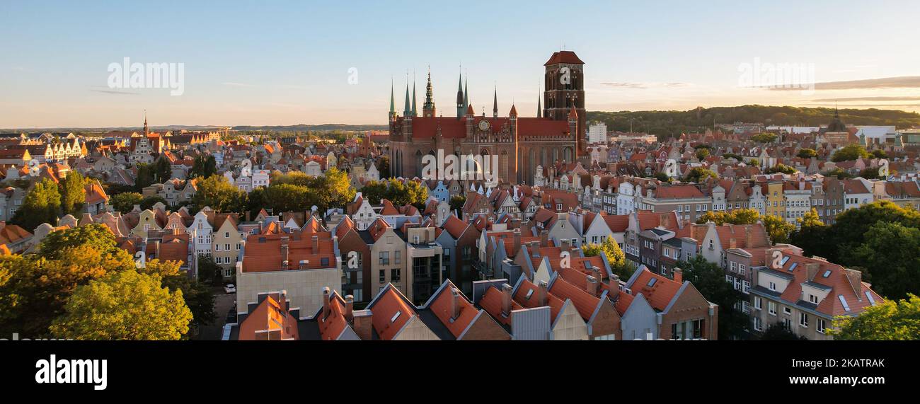 Beautiful architecture of old town in Gdansk, Poland at sunny day ...