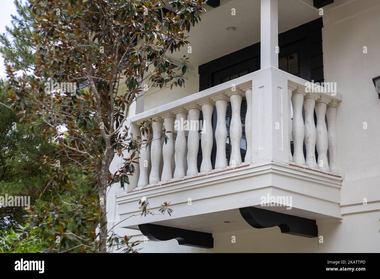 White house balcony hi-res stock photography and images - Alamy