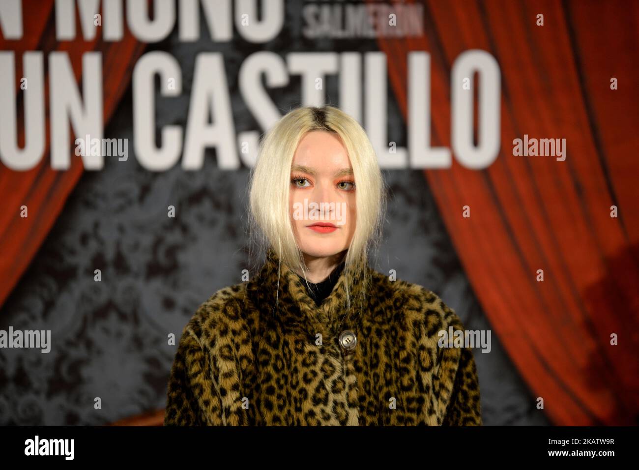 Cintia Lund attend 'Muchos hijos, un mono y un castillo' (Many children ...