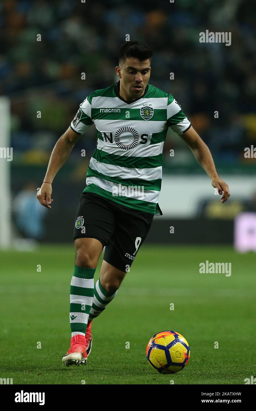 Marcos acuna argentina hi-res stock photography and images - Alamy