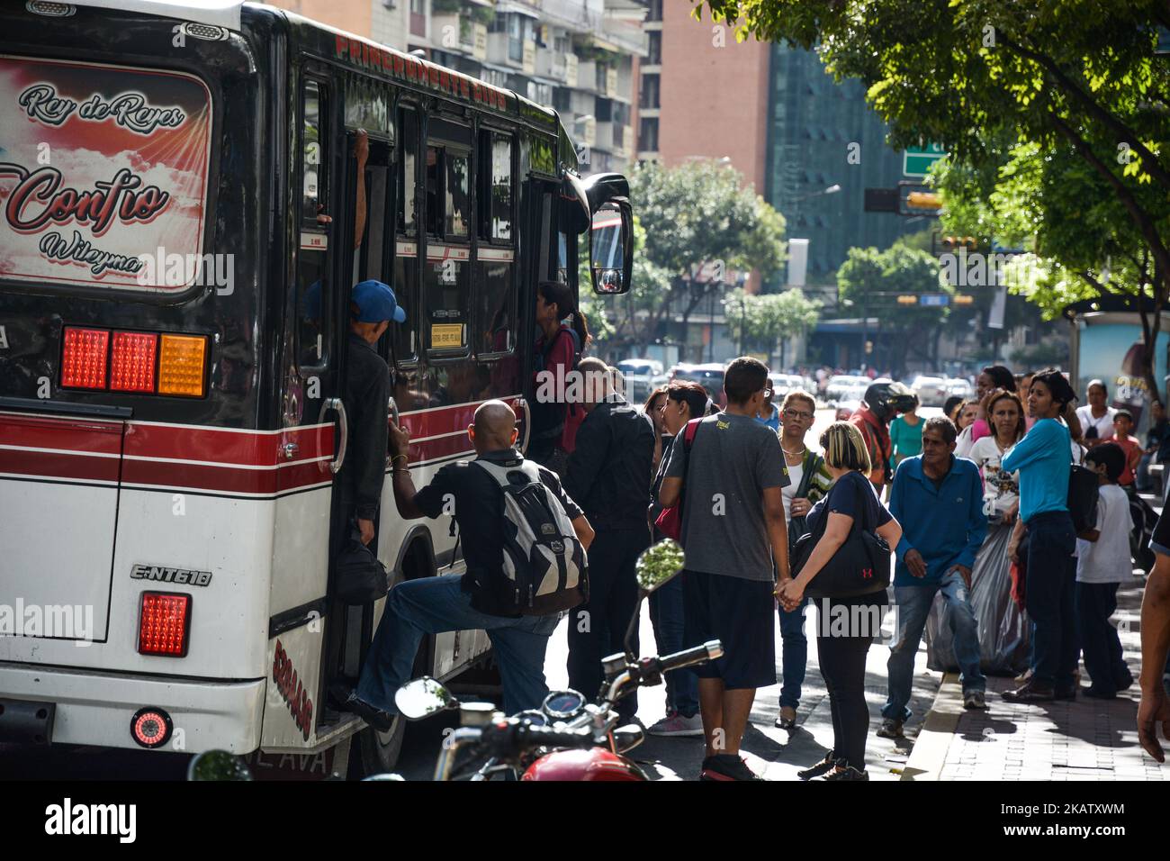 Caracas metro hi-res stock photography and images - Alamy