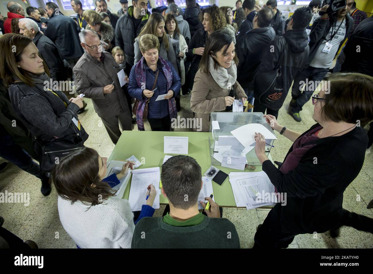 Ellections hi-res stock photography and images - Alamy