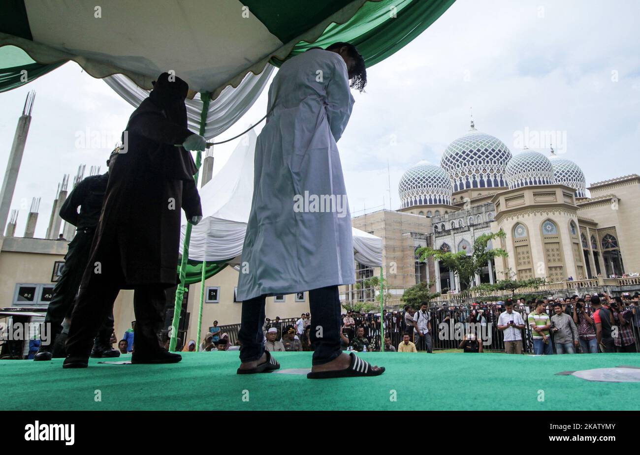 Public whipping hi-res stock photography and images - Alamy