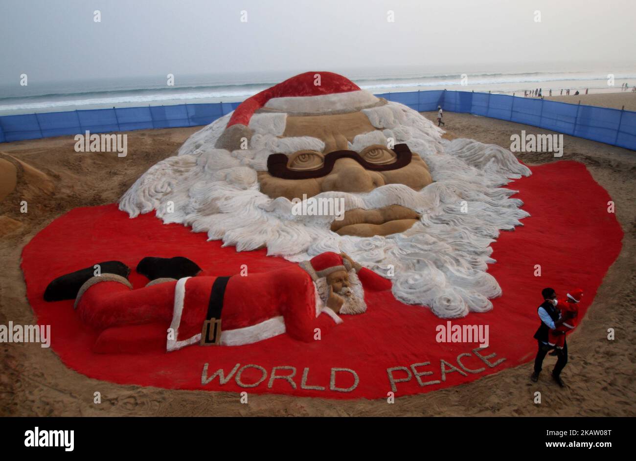 Indian santa claus hi-res stock photography and images - Alamy