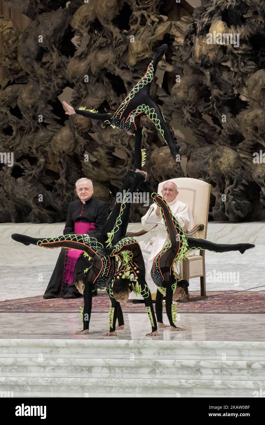 Artists of the Golden Circus perform in front of Pope Francis during ...