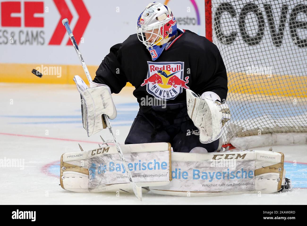 Danny bull hi-res stock photography and images - Alamy