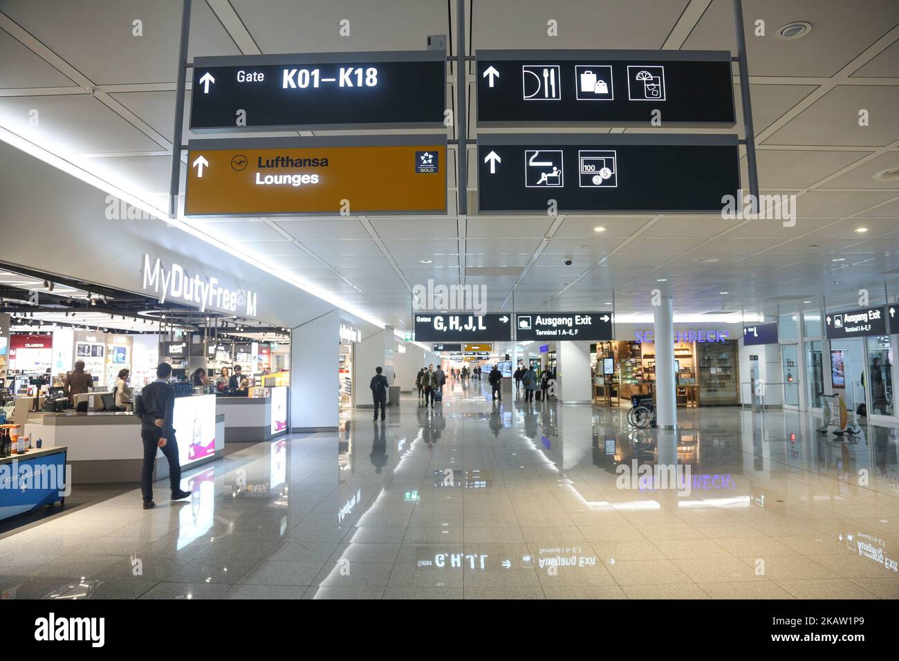 Images from inside the gates and the terminal of Munich international ...