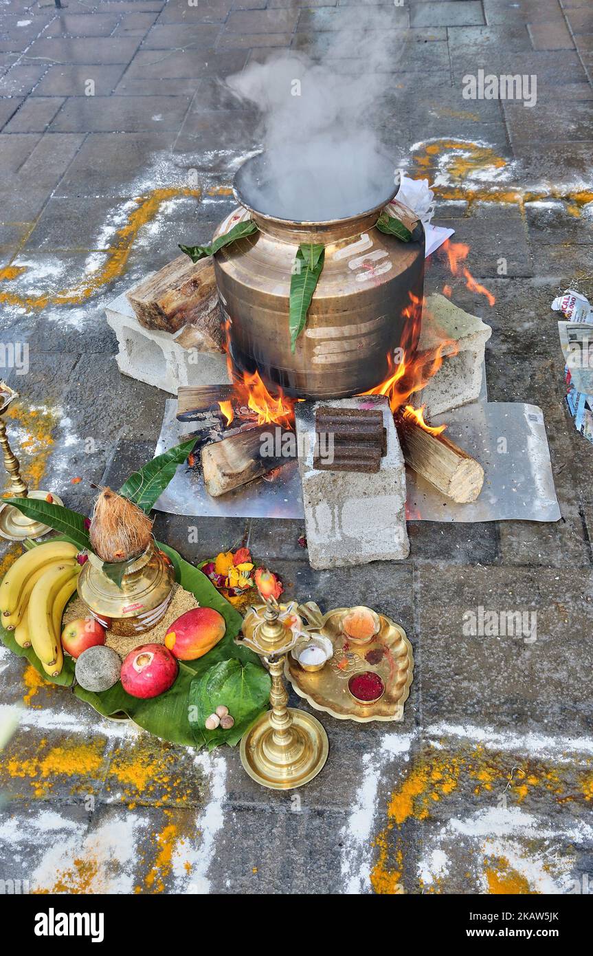Celebrating and honoring faith hi-res stock photography and images - Alamy