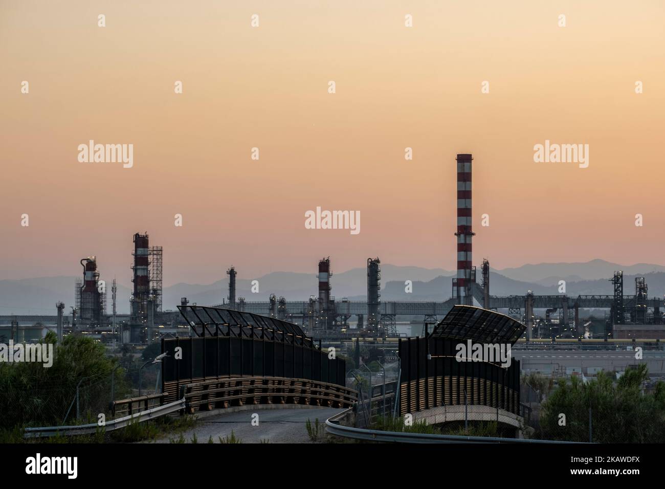 industrial complex in a petrochemical refinery Stock Photo - Alamy