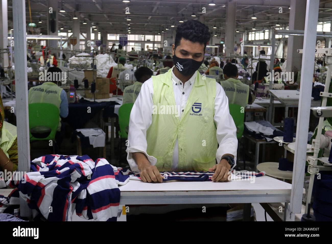Dhaka, Bangladesh,On November 02, 2022. Bangladeshi worker works at a ...