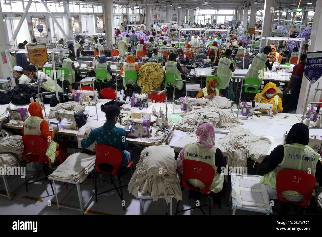 Dhaka, Bangladesh,On November 02, 2022. Bangladeshi worker works at a ...